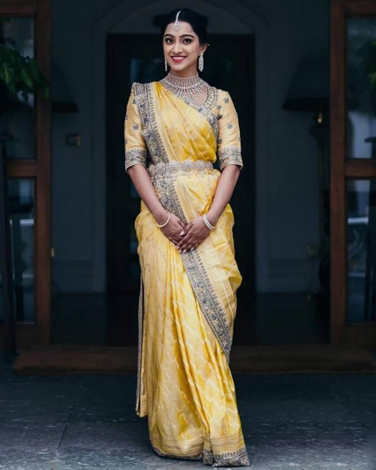 Latest Sarees Design Ideas To Keep You All Time Evergreen – Omfom