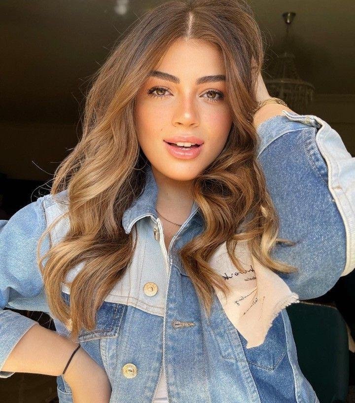 Arab Female Models – Omfom